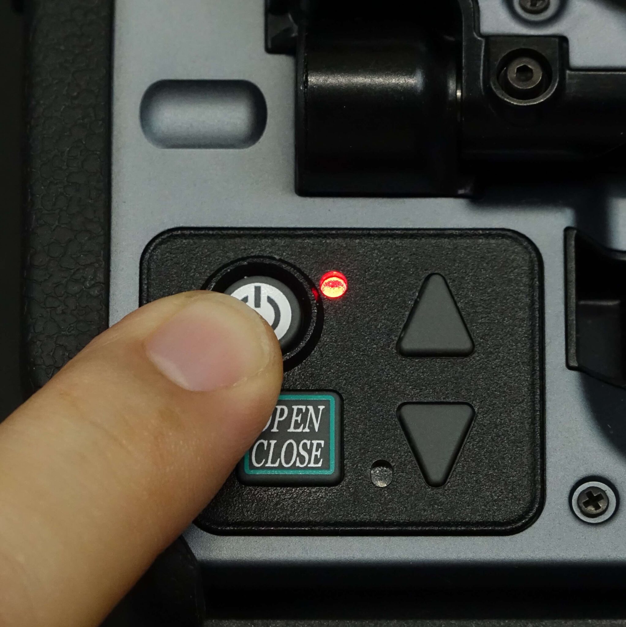 How to replace V-groove of 90R | Fujikura