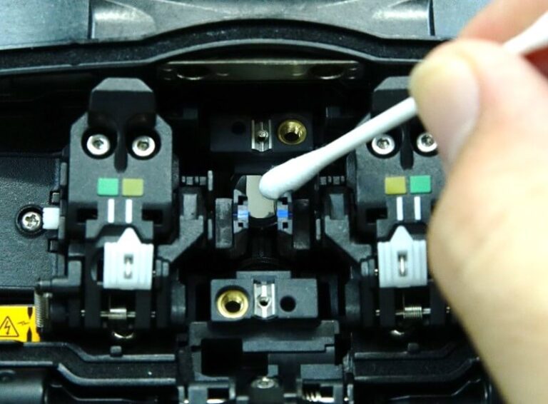 How to clean objective lens of 90S+ | Fujikura